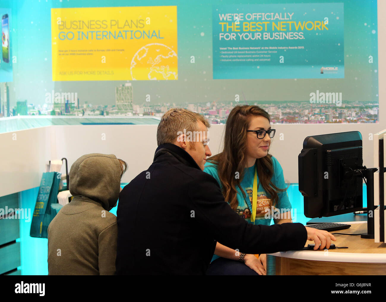 Ee store hi-res stock photography and images - Alamy