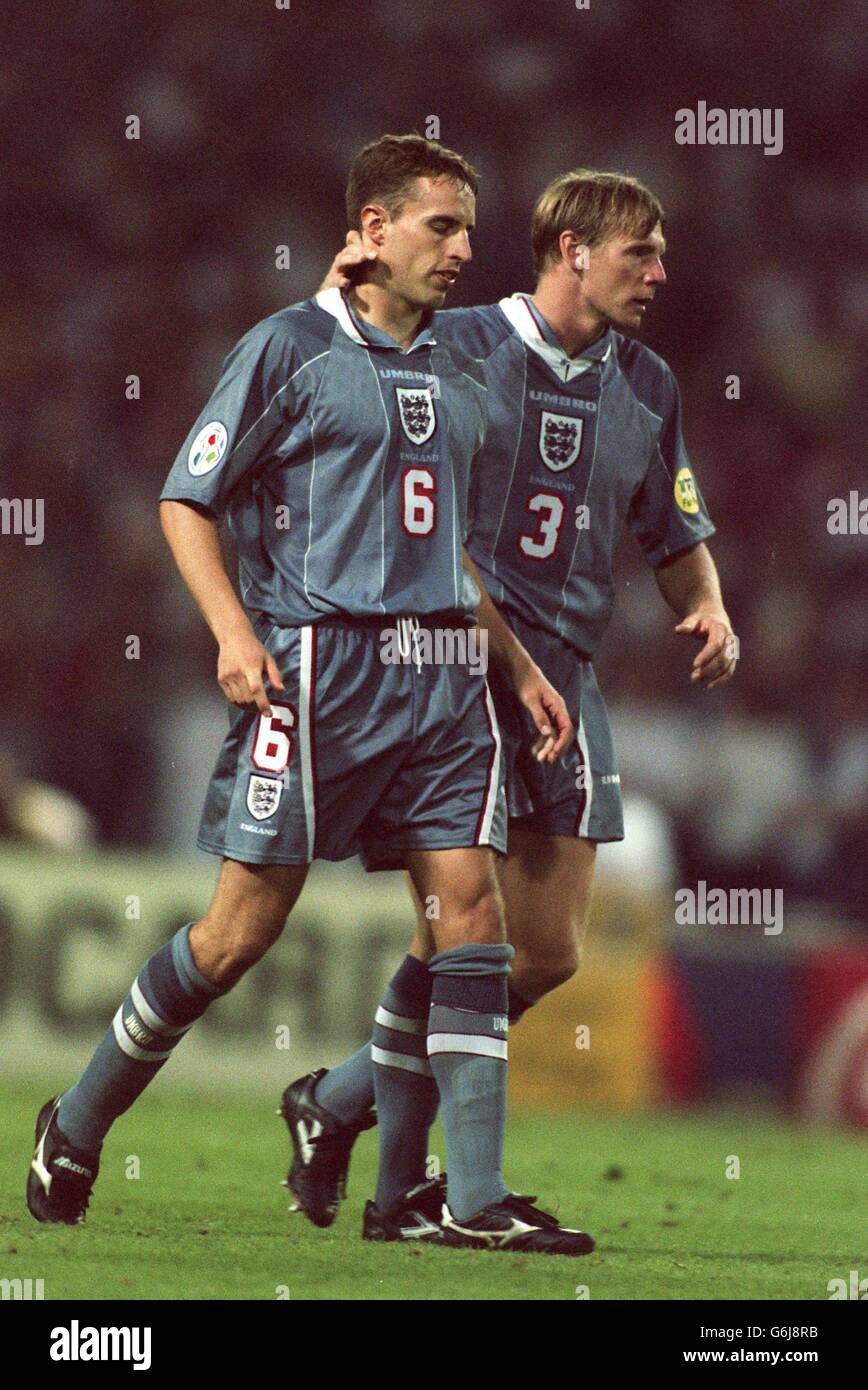England's Gareth Southgate is consoled by Stuart Pearce Stock Photo - Alamy