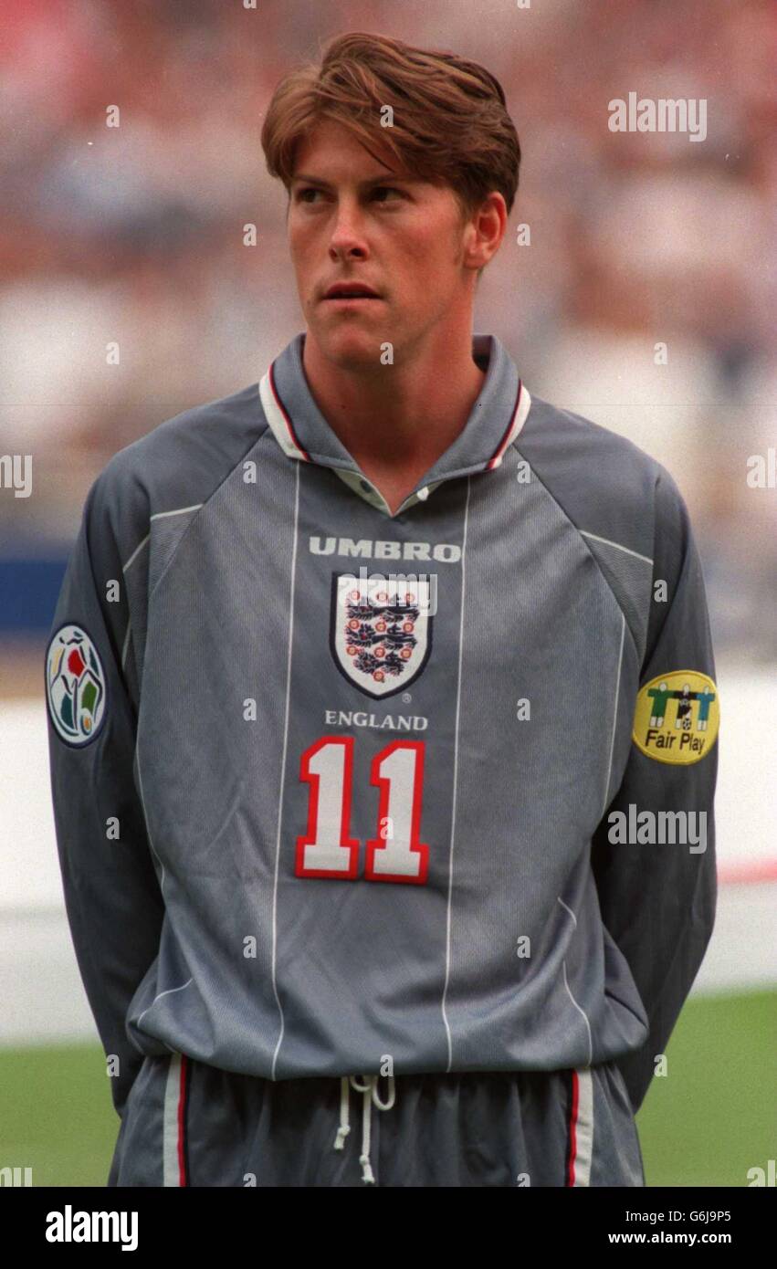 Euro 96 semi final england v germany soccer hi-res stock photography ...