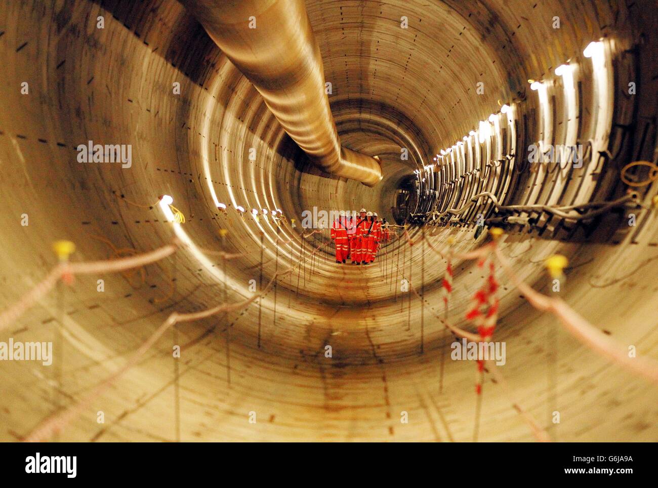 Crossrail tunnel hi-res stock photography and images - Alamy