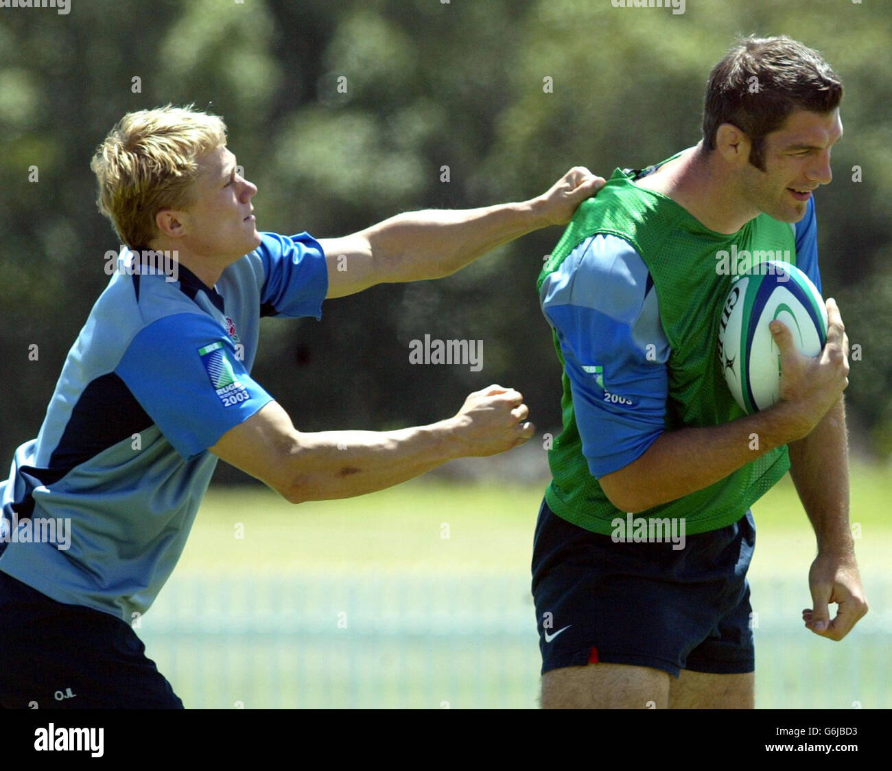Rugby union rwc2003 josh lewsey simon shaw hi-res stock photography and ...