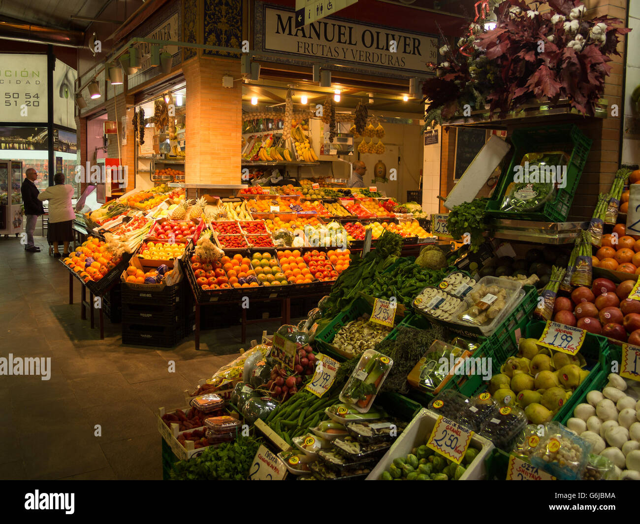 Market triana market seville hi-res stock photography and images - Alamy