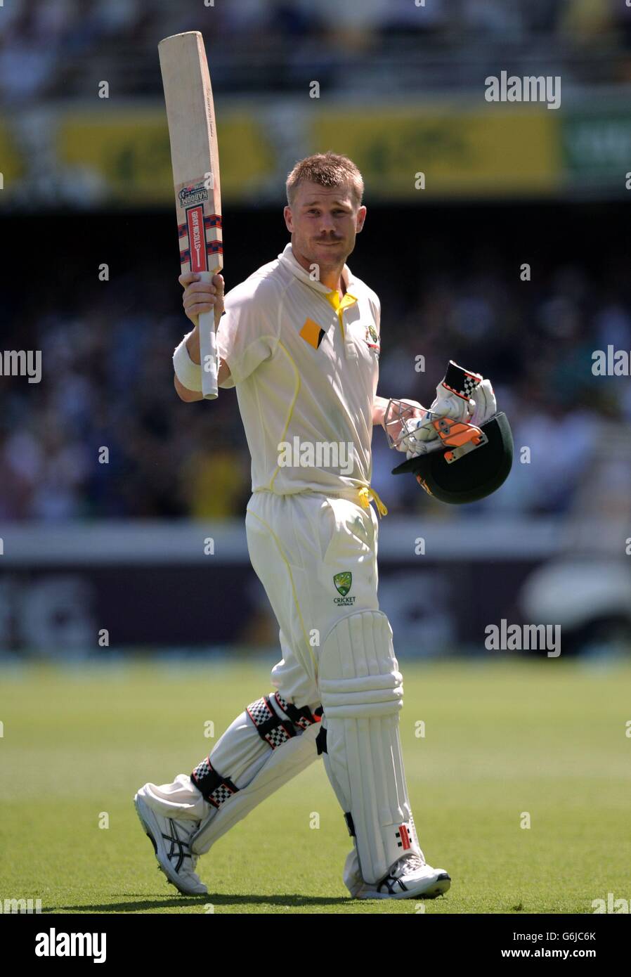 Australia's David Warner acknowledges the crowd after scoring 124 ...