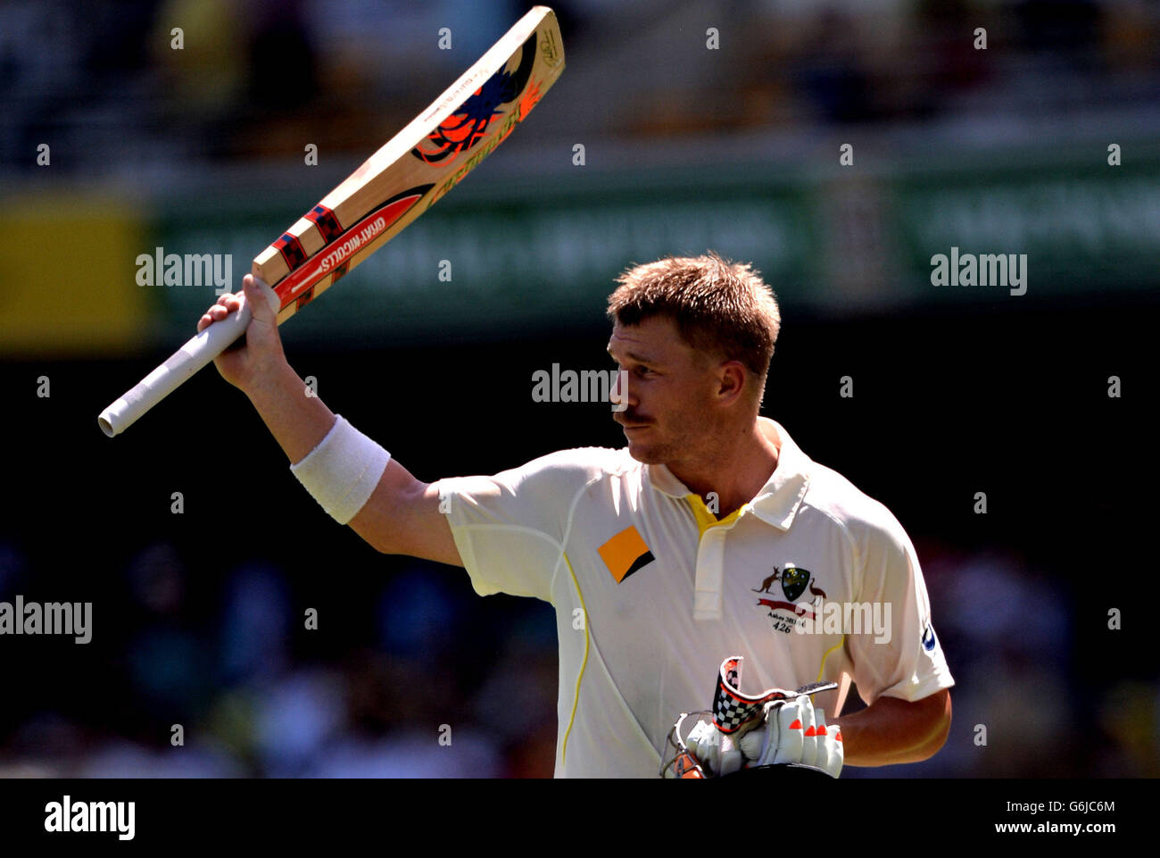 Australia's David Warner acknowledges the crowd after scoring 124 ...