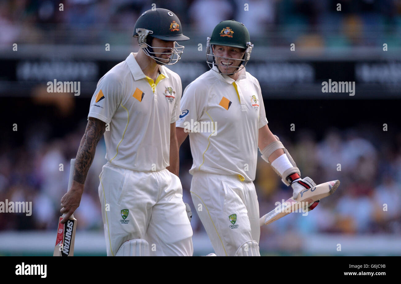 Australia's Mitchell Johnson (left) shares a laugh with Peter Siddle ...