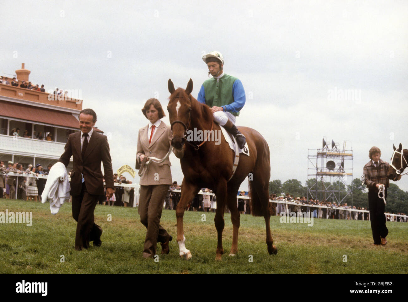 Lester piggott on godetia before the oaks hi-res stock photography and ...