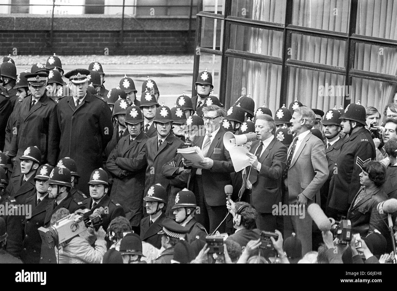 Scottish miners 80s hi-res stock photography and images - Alamy