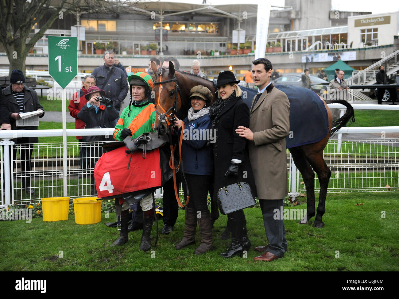 Tim vaughan trainer hi-res stock photography and images - Alamy