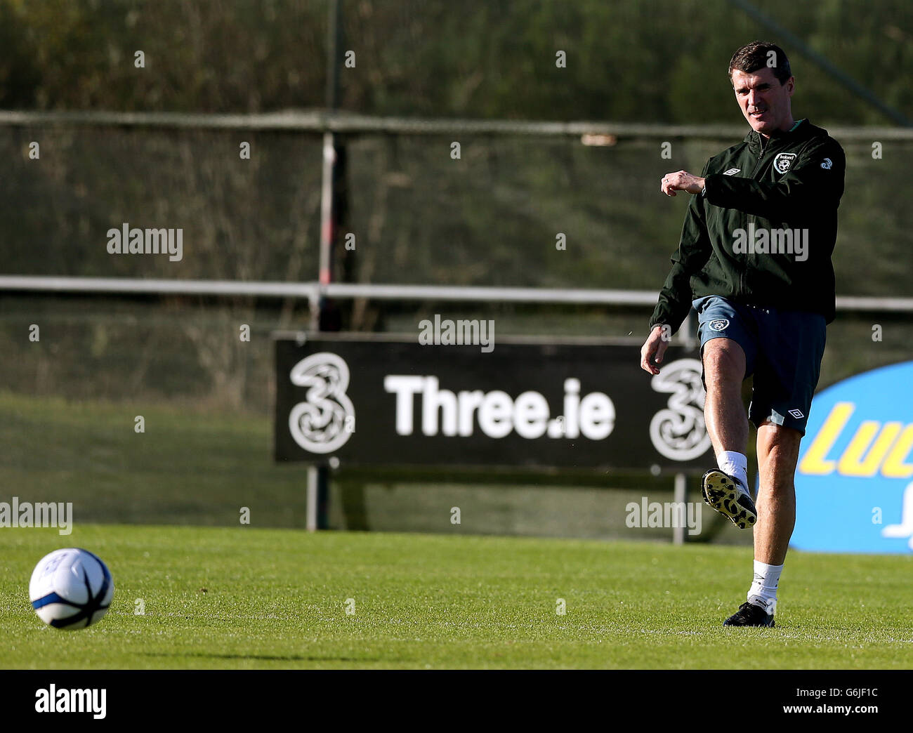 Republic of Ireland assistant manager Roy Keane during a training ...