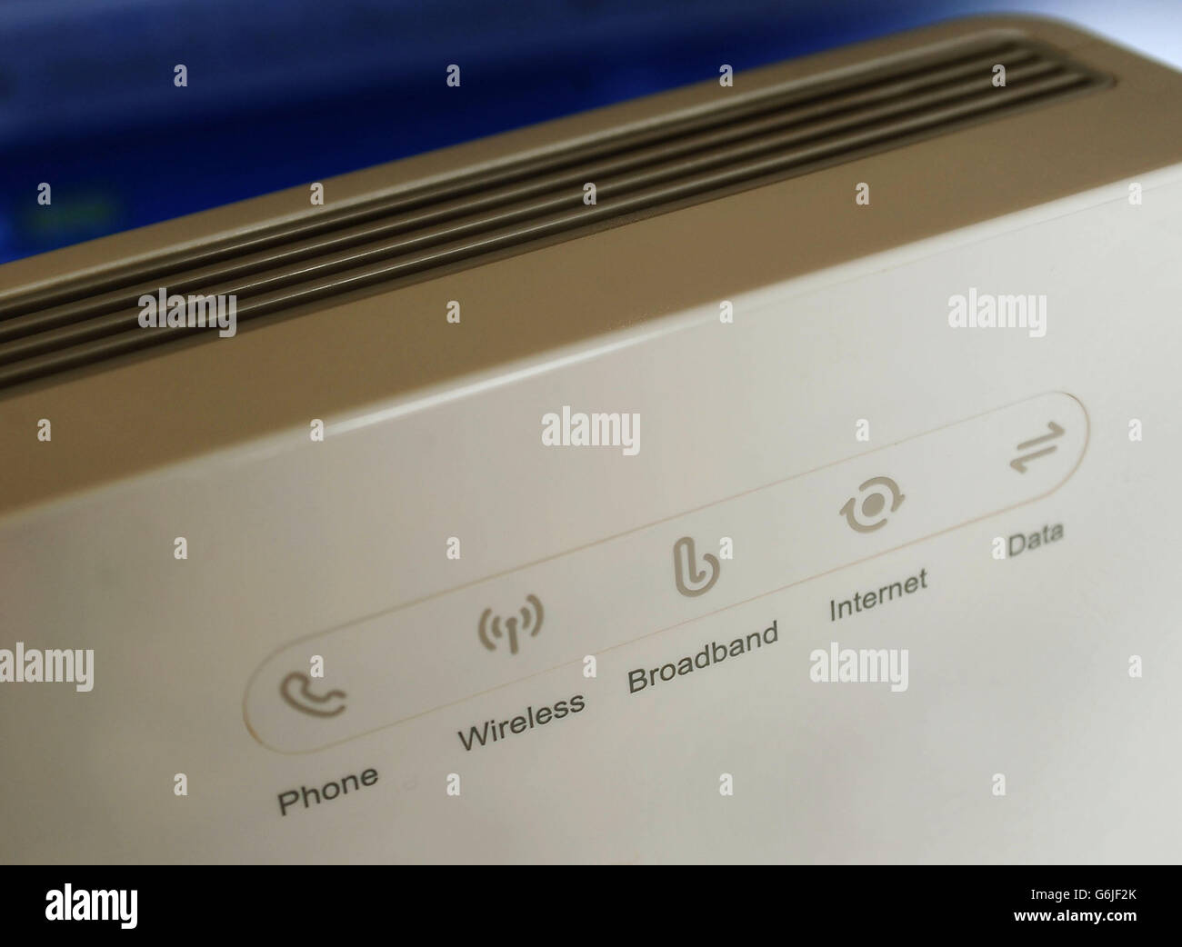 News technology broadband hi-res stock photography and images - Alamy