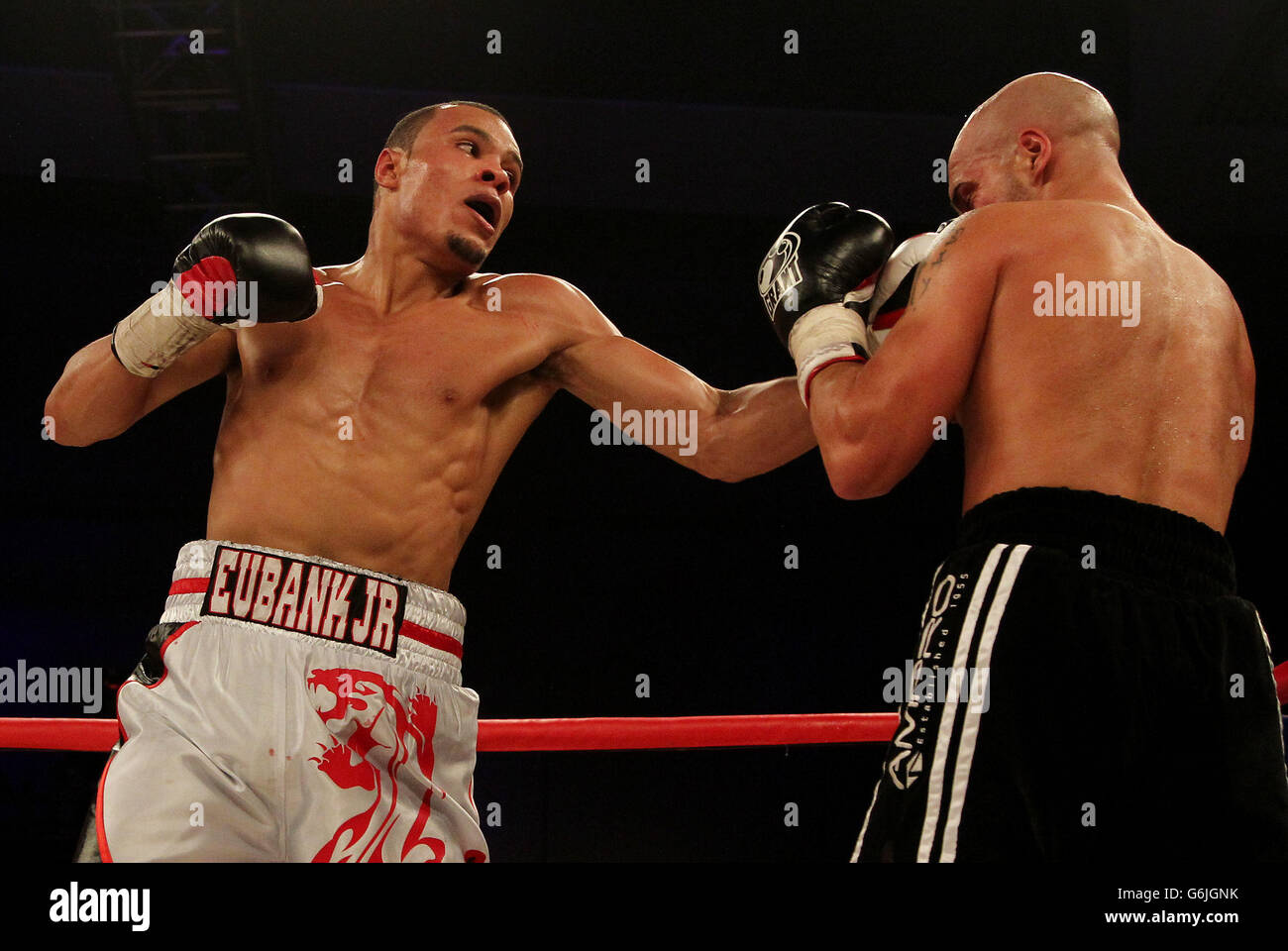 Boxing glow at bluewater hi-res stock photography and images - Alamy