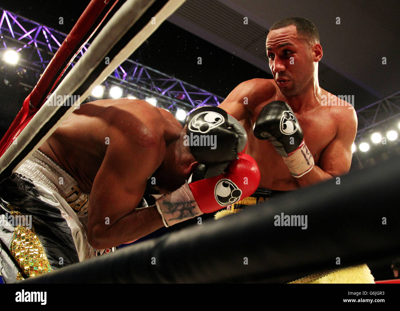 James degale v dyah davis hi-res stock photography and images - Alamy