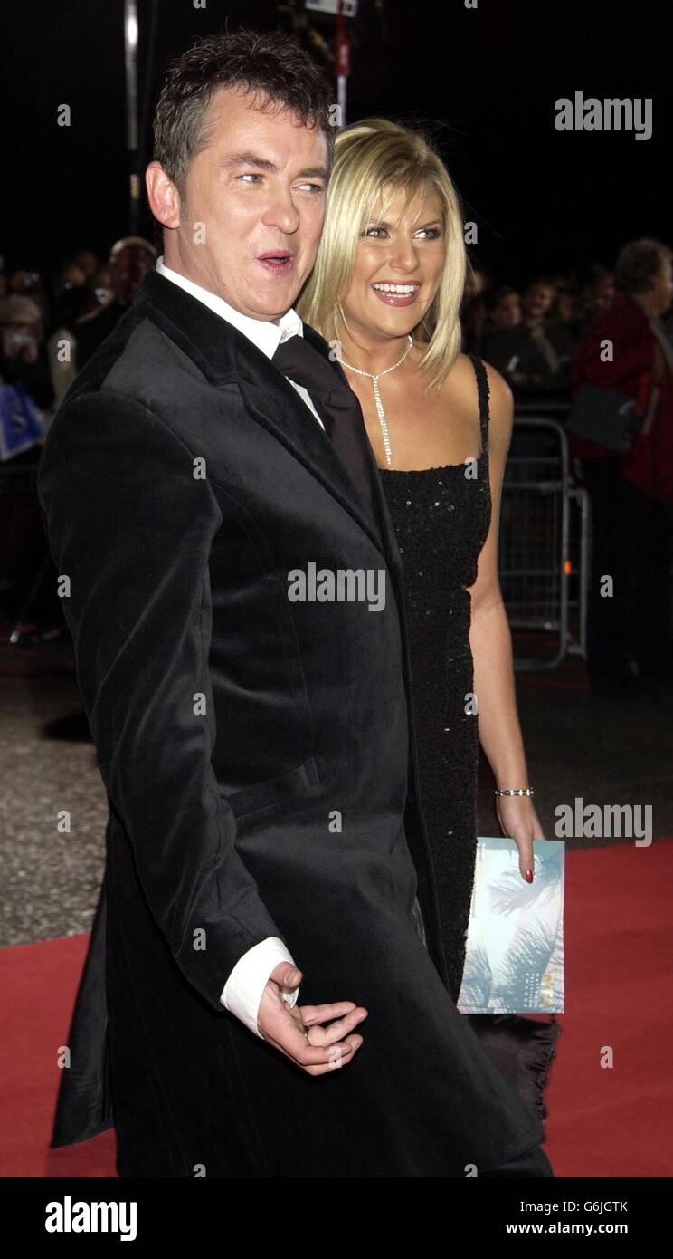 Showbiz awards celebrity television arriving actor with wife shane ...
