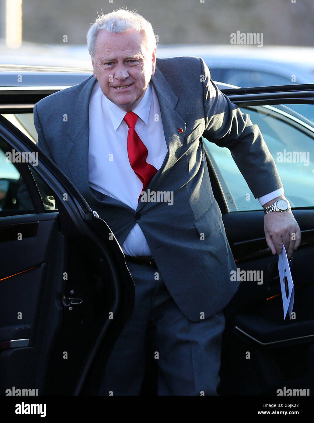 Bob Eadie arrives for the funeral of his wife Labour MSP Helen Eadie ...