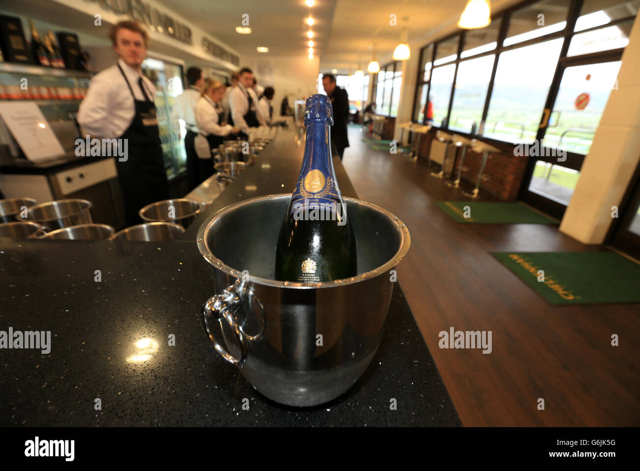 Golden miller cheltenham hi-res stock photography and images - Alamy