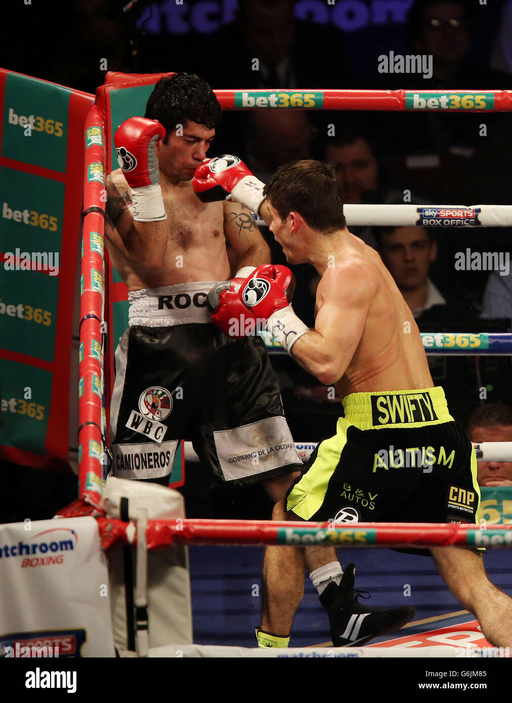 Boxing - Stephen Smith v Sergio Manuel Medina - Vacant WBC ...