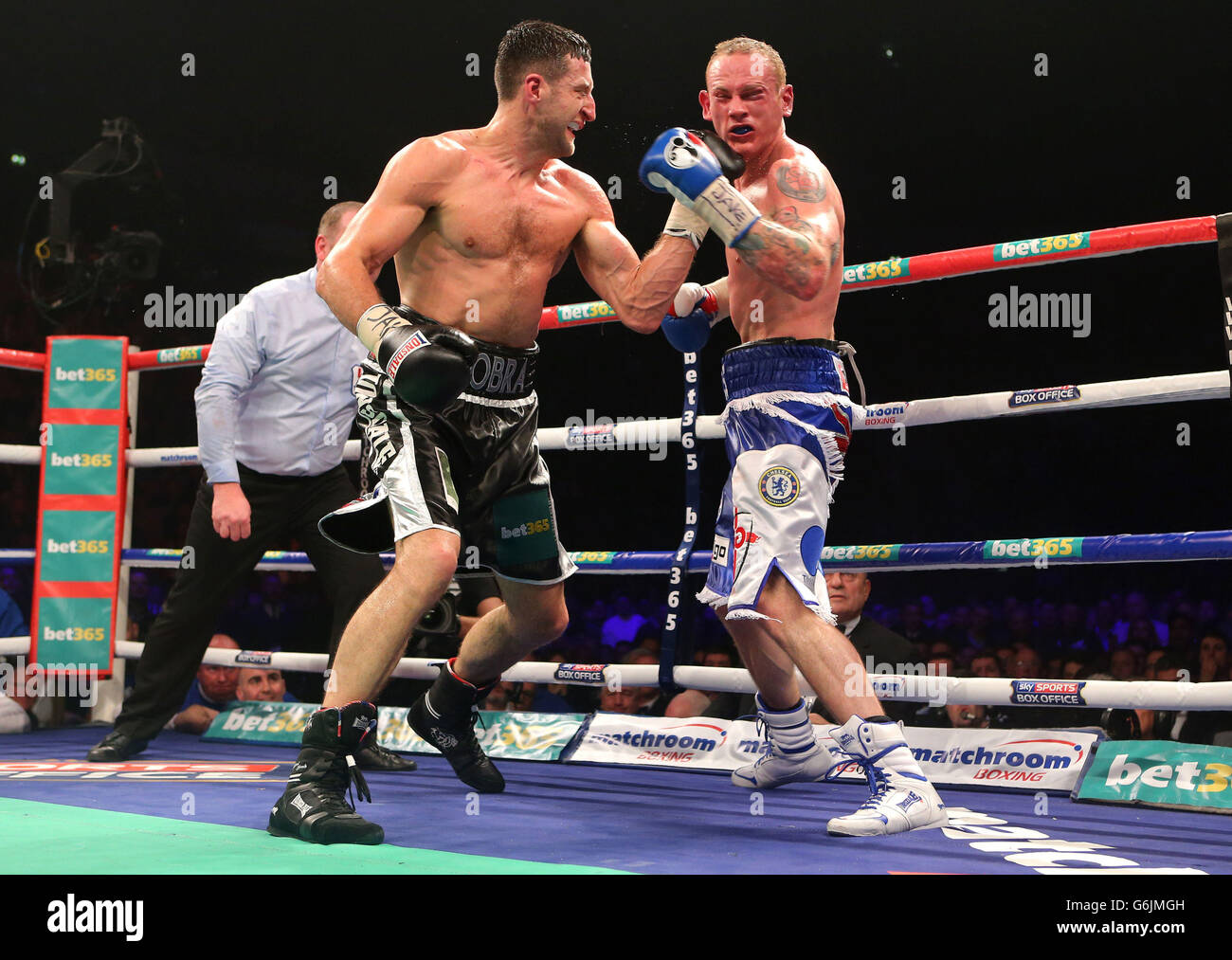 Boxing howard foster referee hi-res stock photography and images - Alamy