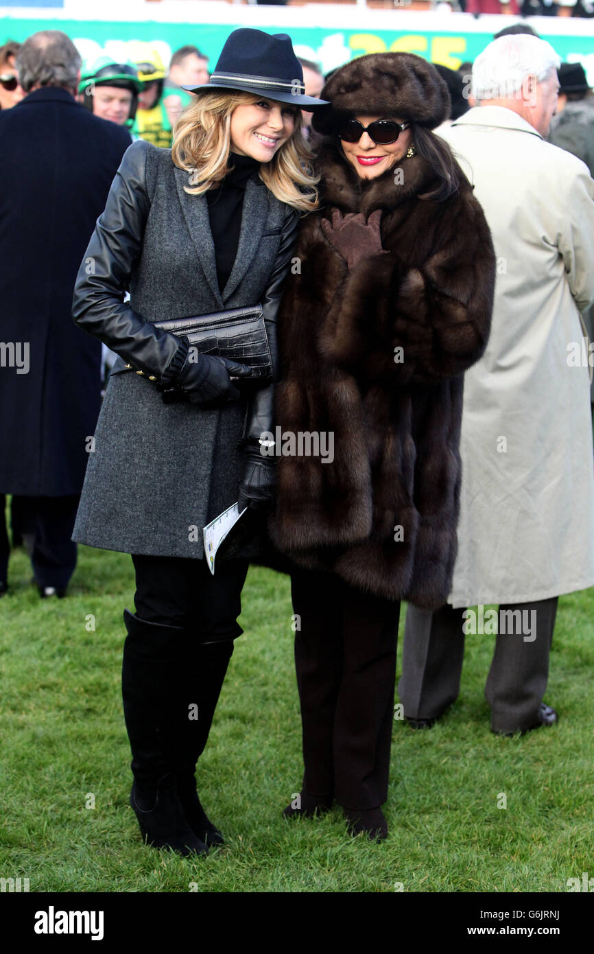 Amanda hennessy hi-res stock photography and images - Alamy