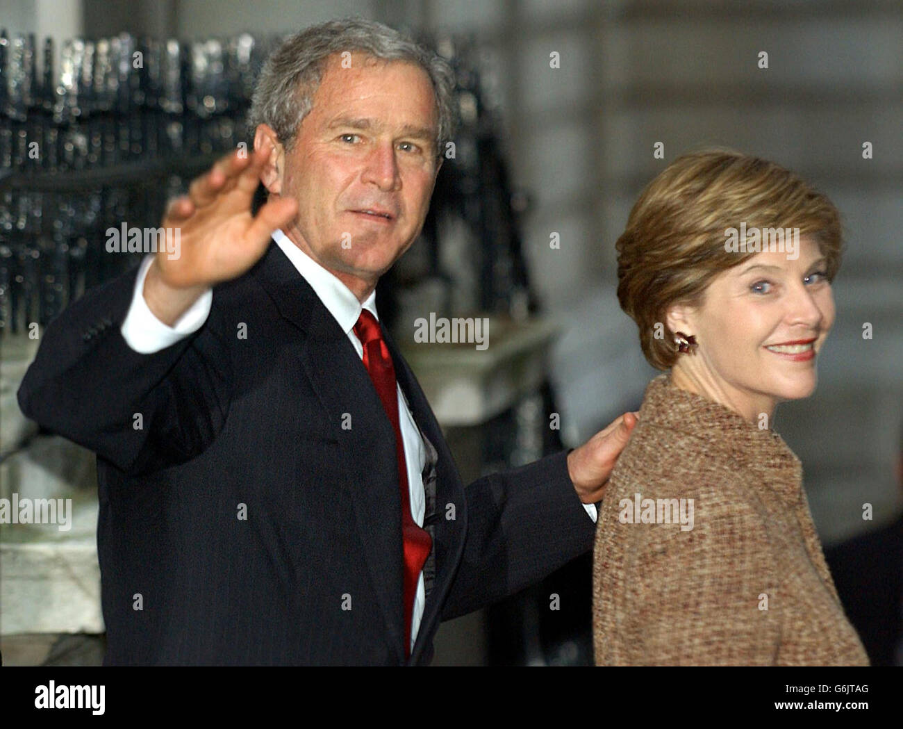 Us president george w bush wife laura hi-res stock photography and ...