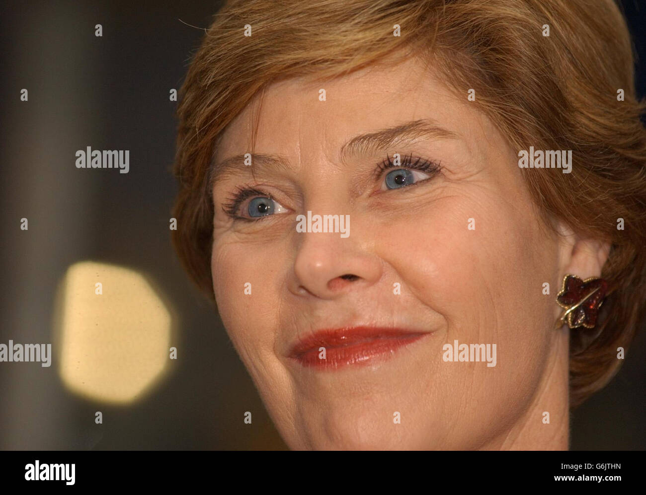 Laura Bush visits the Queens Gallery Stock Photo - Alamy