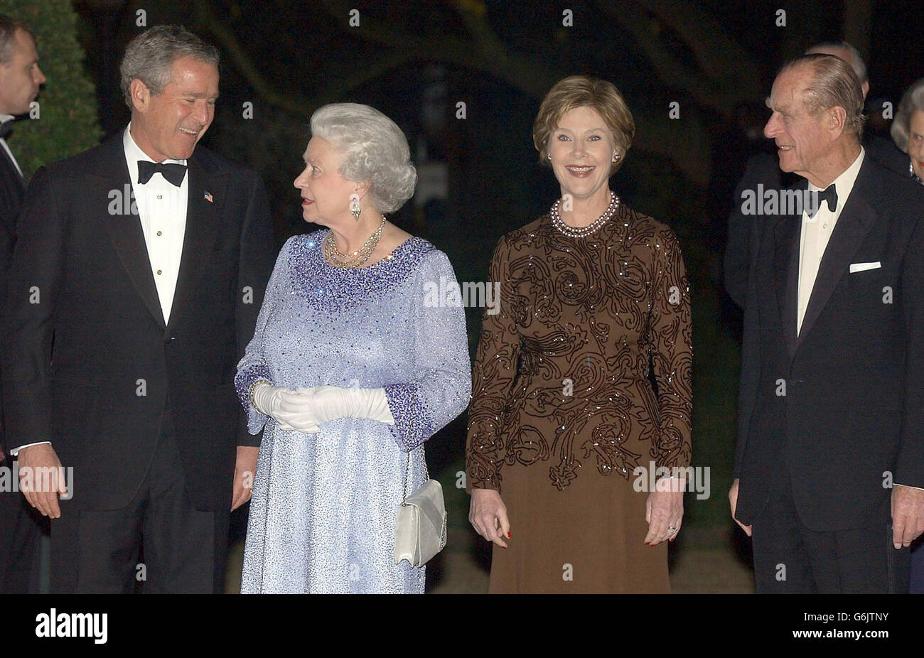 Politics 3 4 three quarter length bushvisit03 george w bush hi-res ...