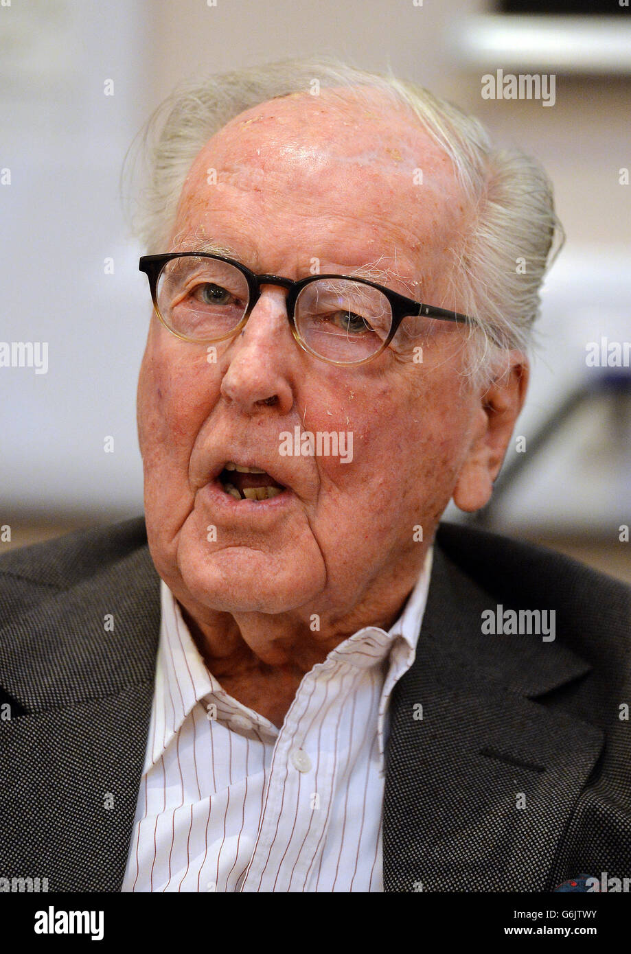 Stephen ward trial hi-res stock photography and images - Alamy