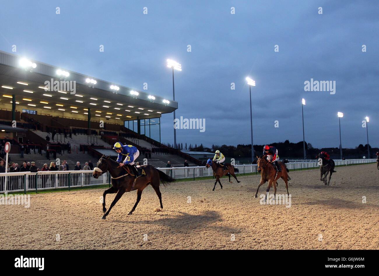 Horse Racing - Wolverhampton Racecourse Stock Photo - Alamy