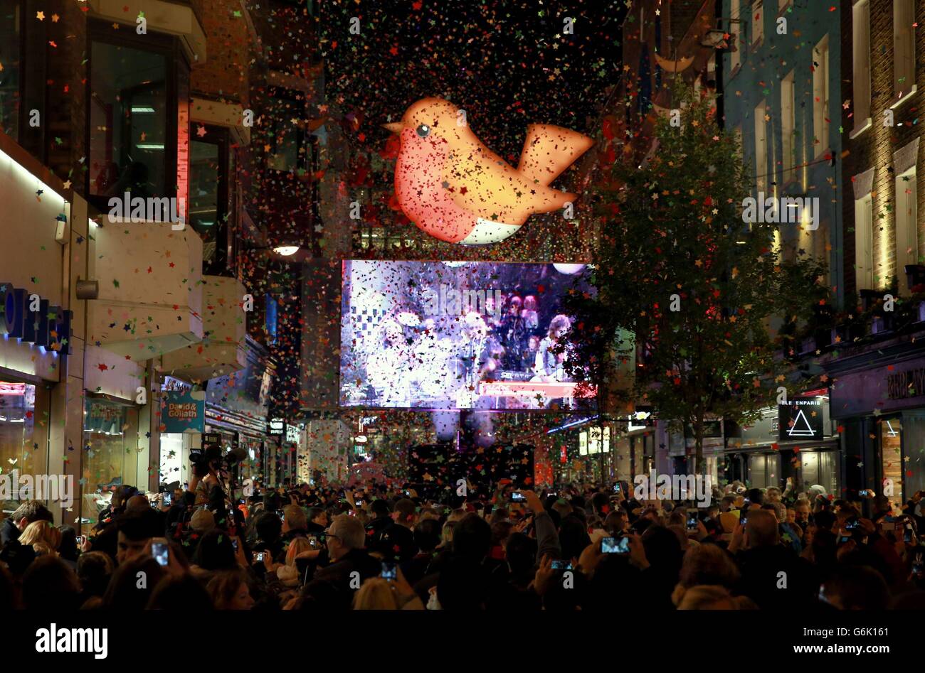Switched on carnaby shopping party hi-res stock photography and images ...