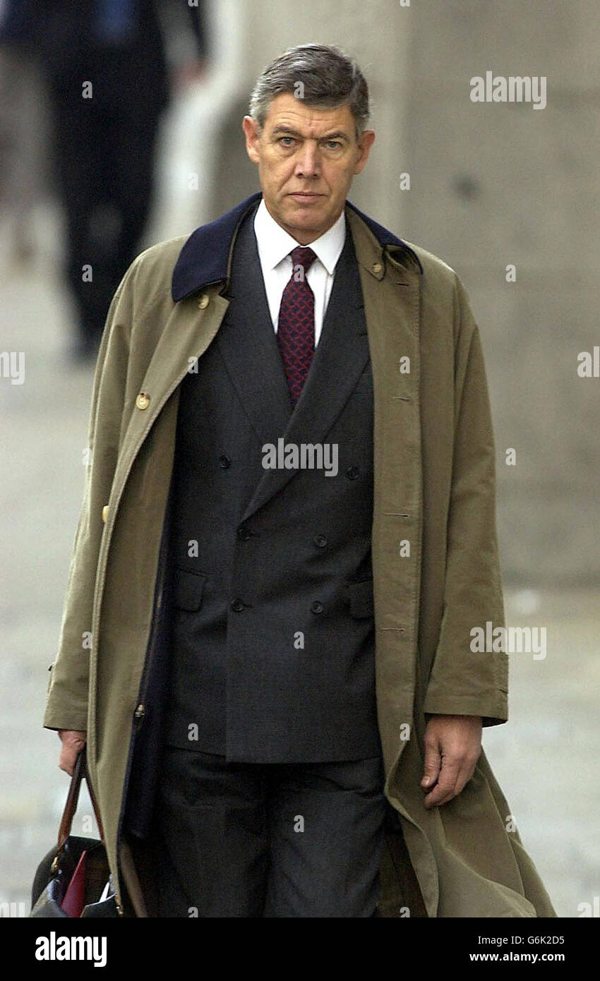 3 4 three quarter length law legal richard latham hi-res stock ...