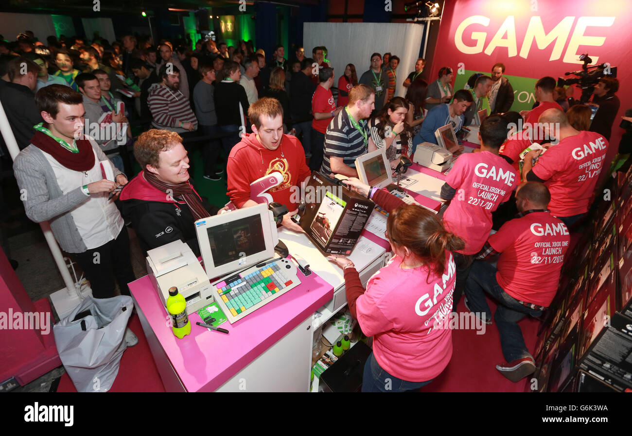 Xbox one launch hi-res stock photography and images - Alamy