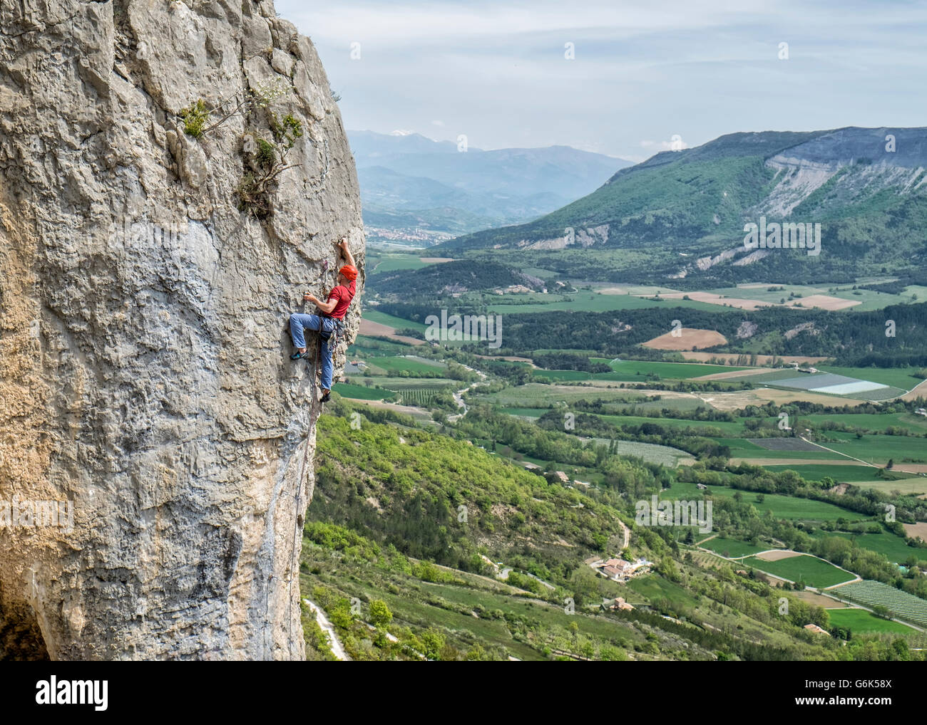 Orpierre hi-res stock photography and images - Alamy