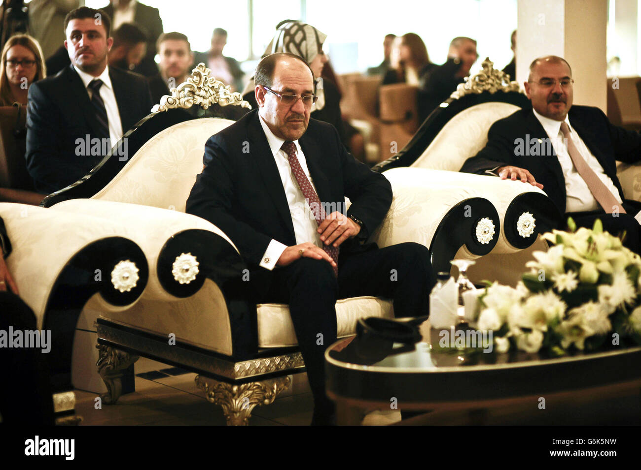 Standard chartered opens in iraq hi-res stock photography and images ...