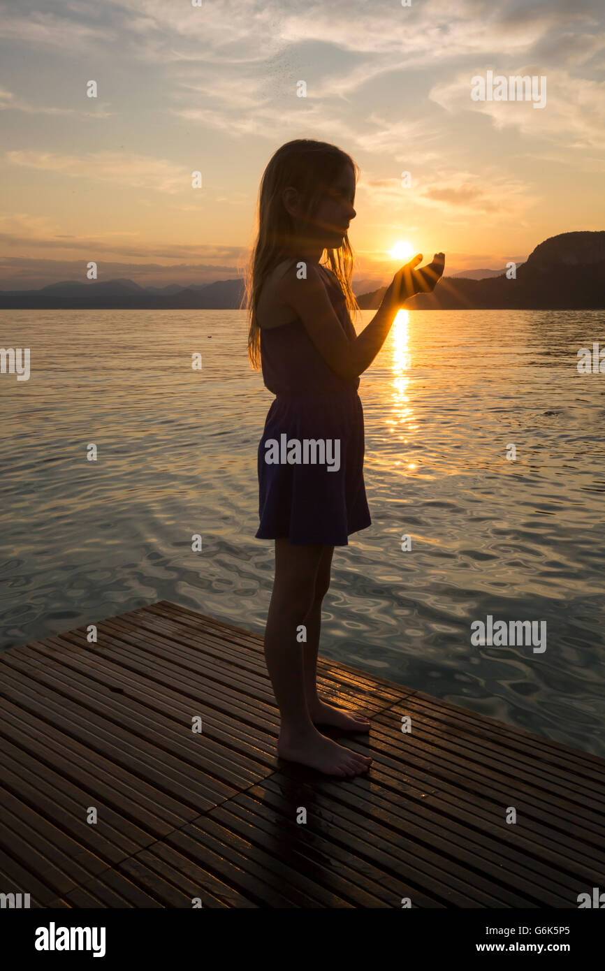 Girl backlit evening sun hi-res stock photography and images - Alamy