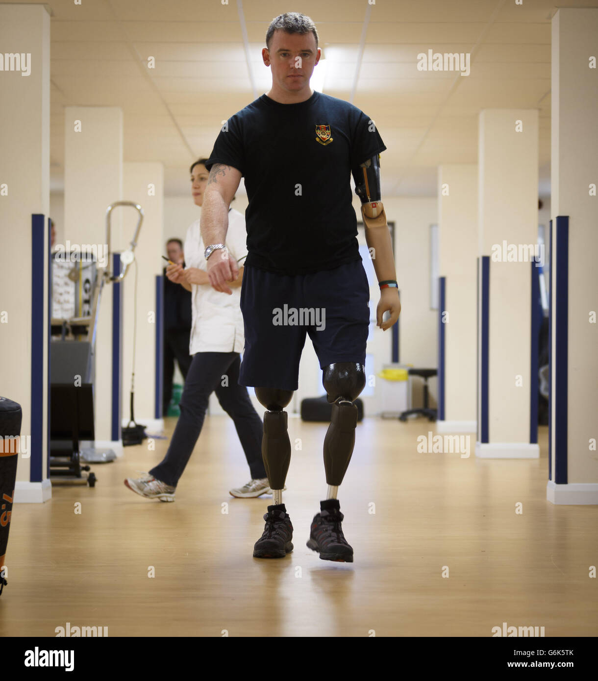 Uses prosthetic legs hi-res stock photography and images - Alamy