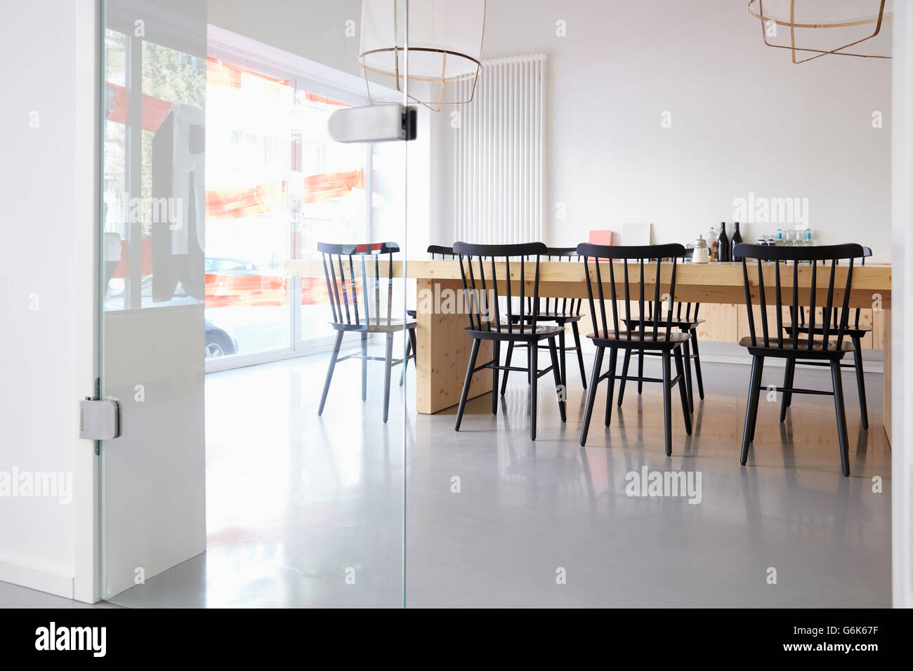 Interior of bright modern office Stock Photo - Alamy