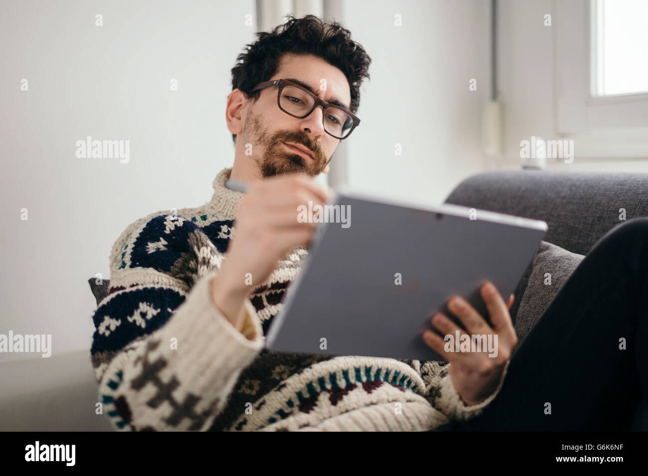 Flat drawing tablet hi-res stock photography and images - Alamy