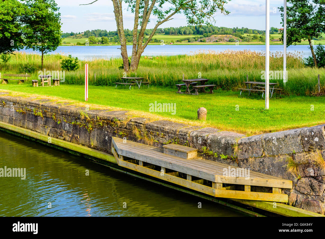 Mooring bollard river hi-res stock photography and images - Alamy