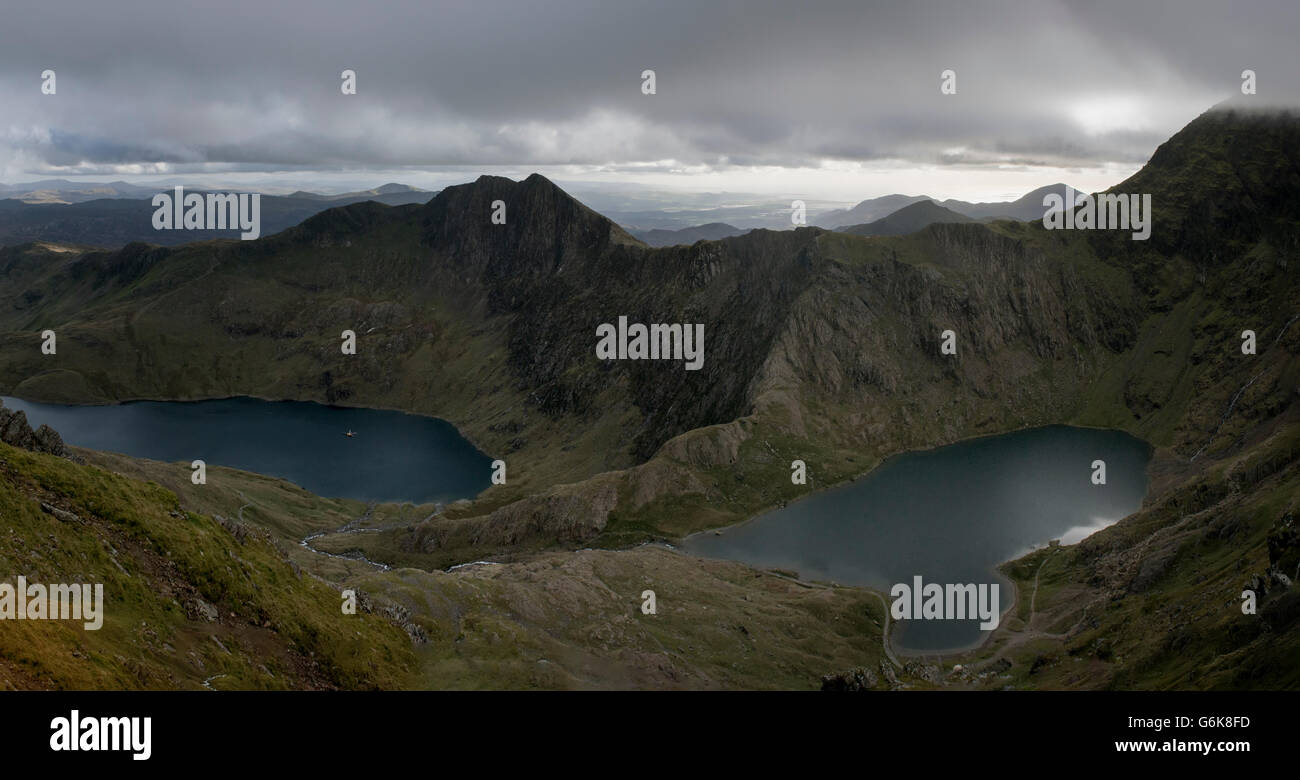 UK, North Wales, Snowdonia, Cwm Glas, Garnedd Ugain, Clogwyn y Parson ...