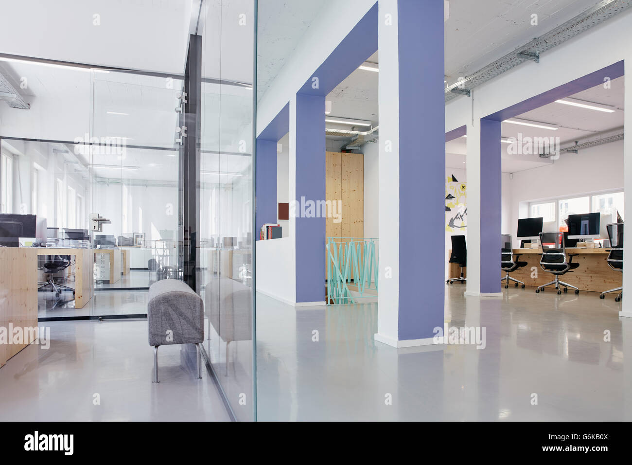 Interior of bright modern office Stock Photo - Alamy