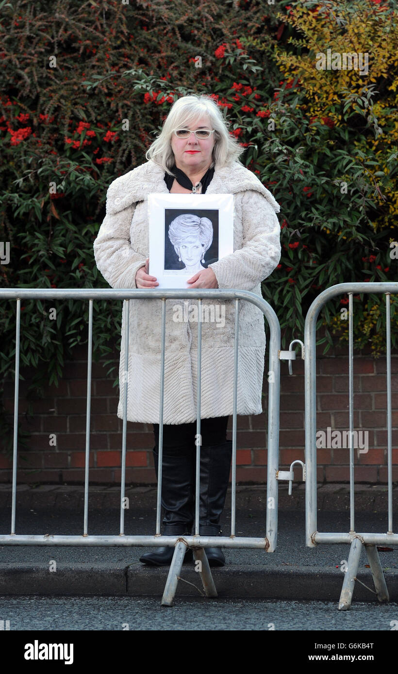 Woman holds picture of princess diana outside centrepoint in sunderland ...