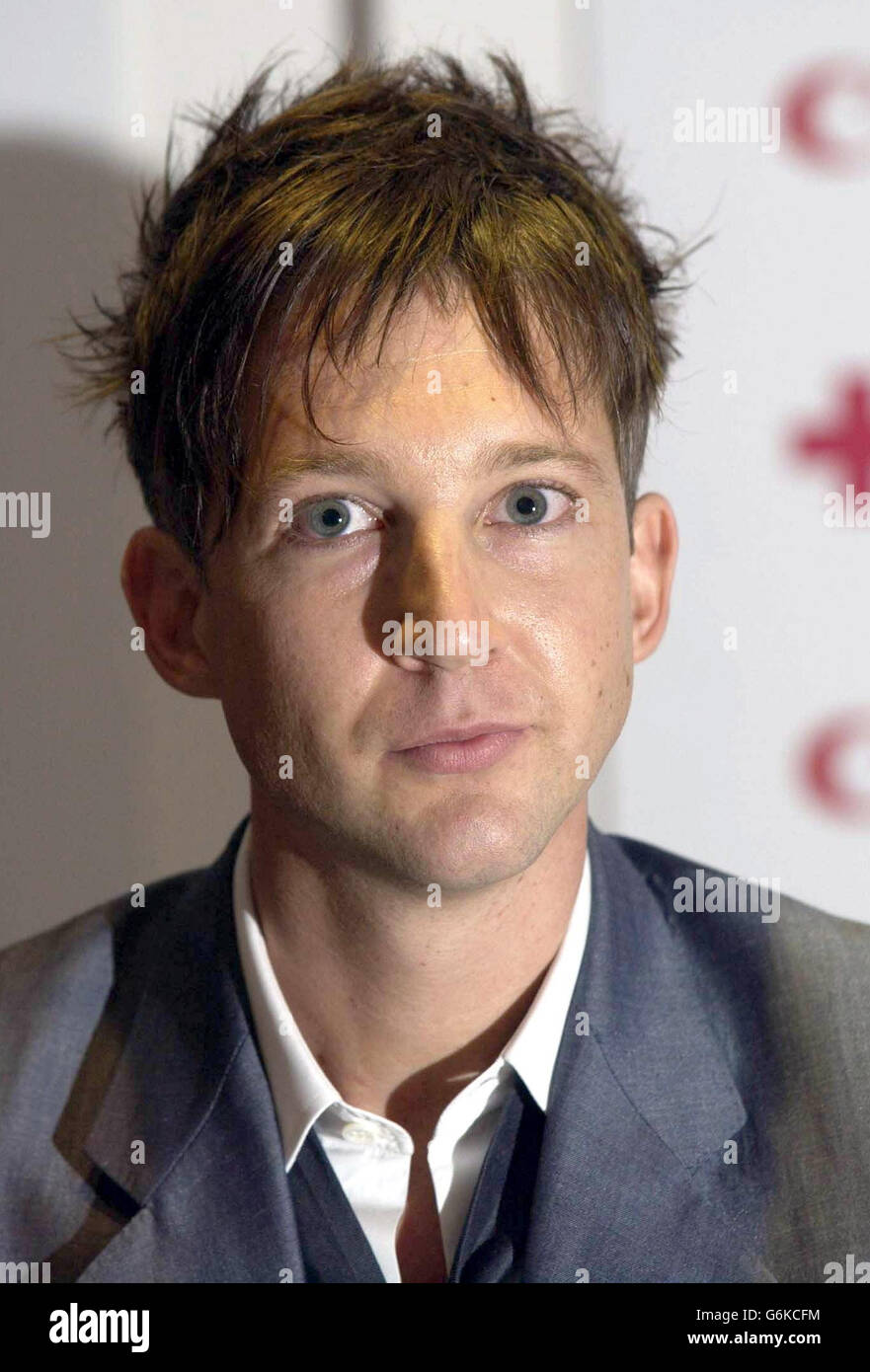 Dazed and confused magazine hi-res stock photography and images - Alamy