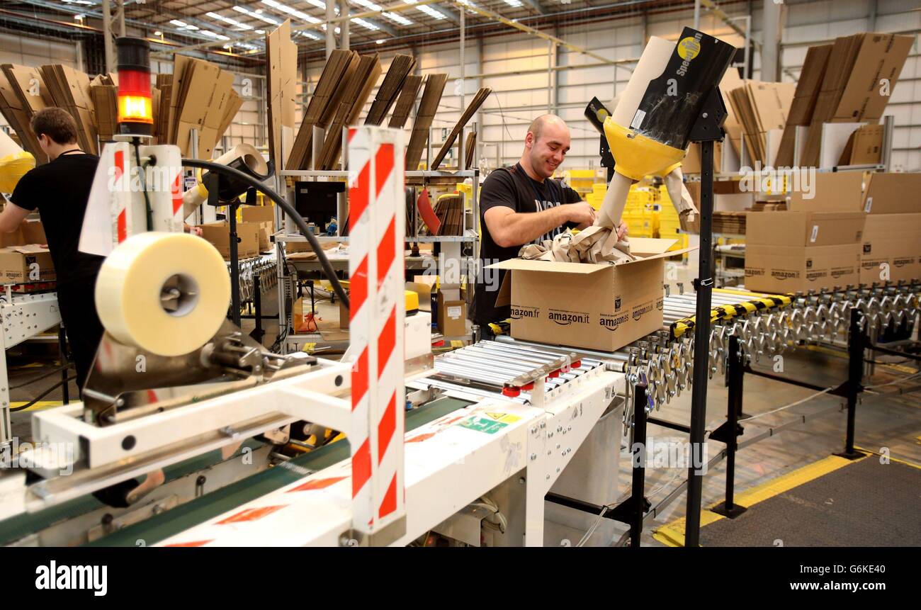 Amazon fulfilment centre - Peterborough Stock Photo - Alamy