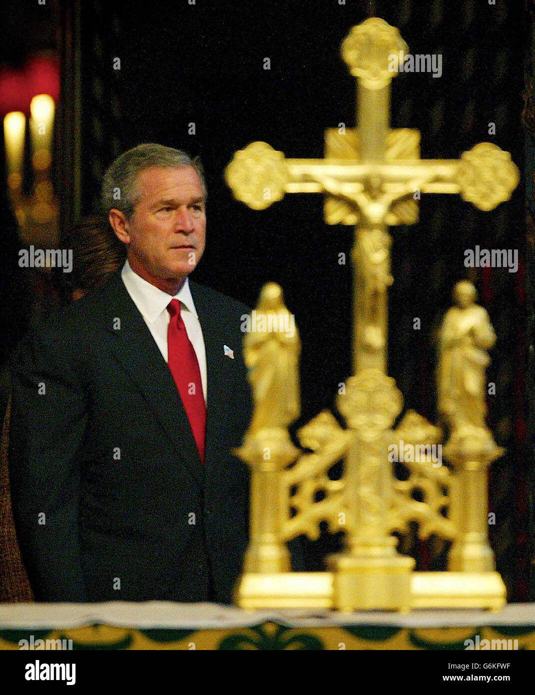 George w bush wreath hi-res stock photography and images - Alamy