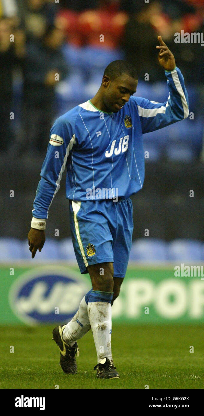 Nathan ellington celebrates hi-res stock photography and images - Alamy