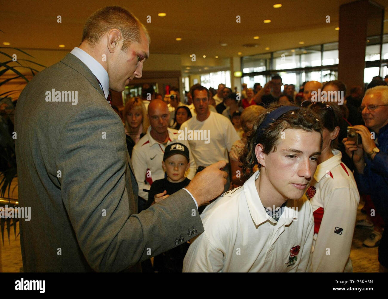 Ben Kay signs a fans shirt Stock Photo - Alamy