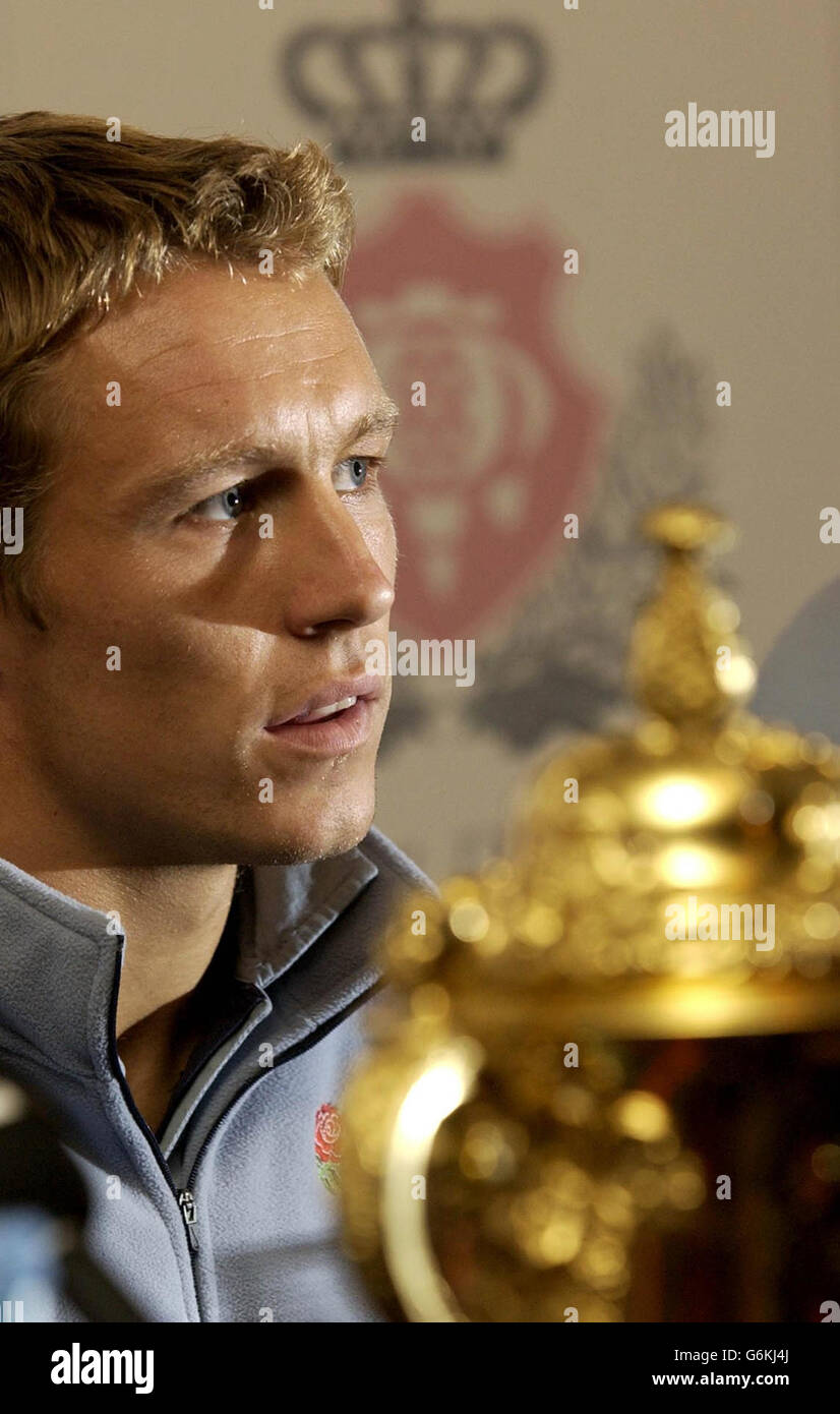 Jonny Wilkinson Rugby World Cup Trophy Stock Photo - Alamy