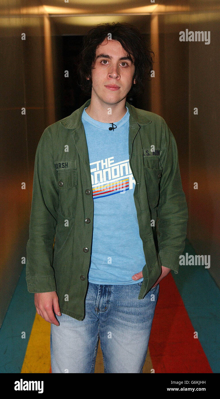 MTV TRL Peter Firman Stock Photo - Alamy