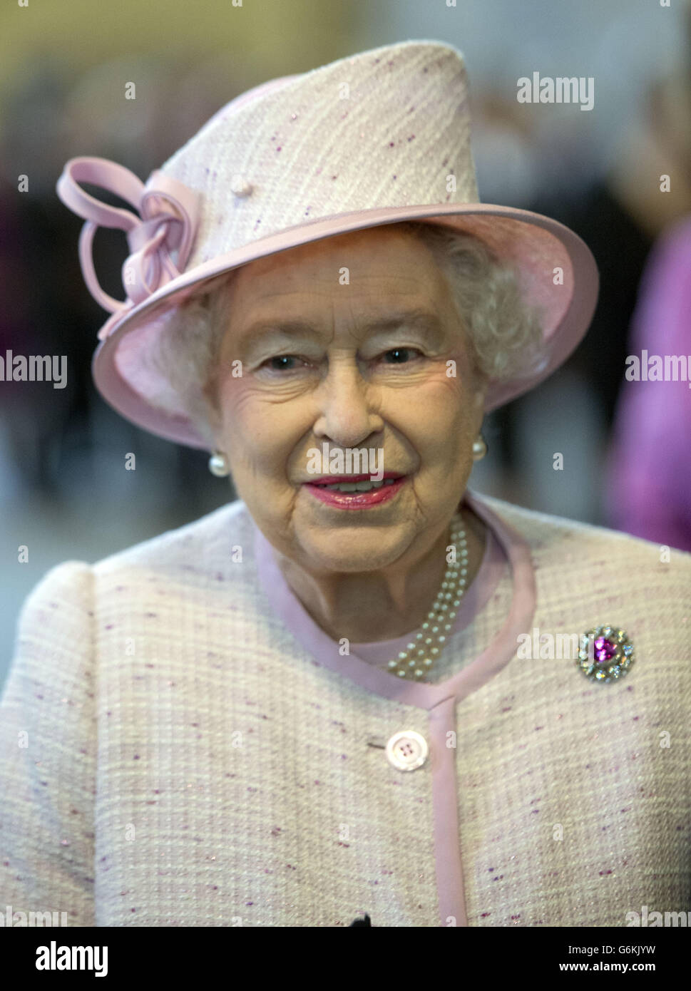 Queen Elizabeth II at the Palace of Westminster viewing the Diamond ...