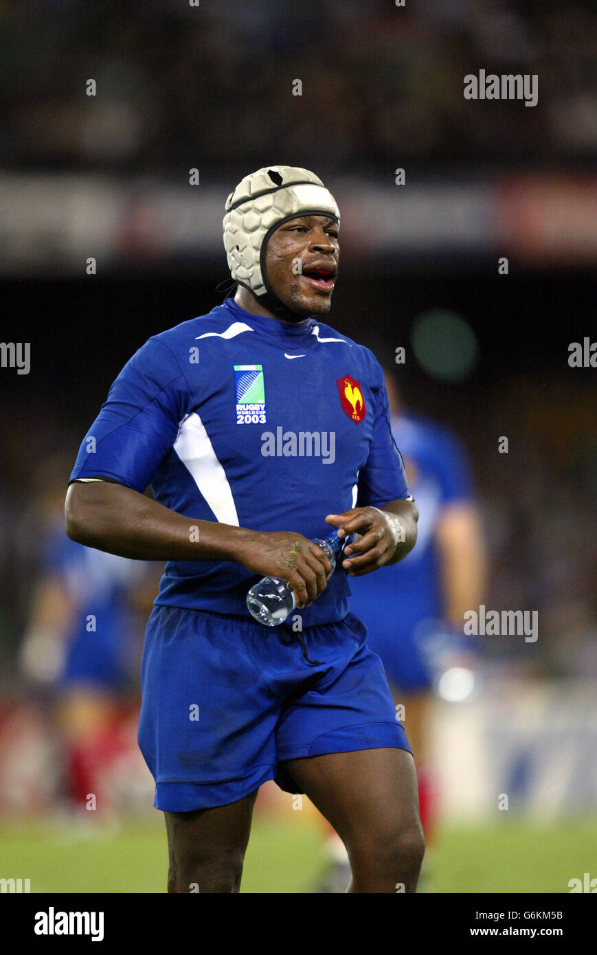 Sport rugby union action serge betsen hi-res stock photography and ...