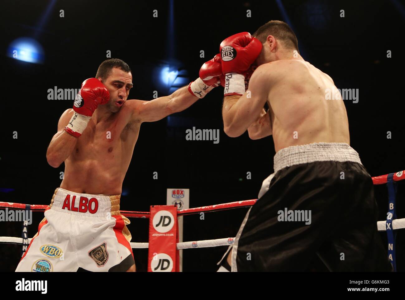 Boxing - Liverpool Echo Arena Stock Photo - Alamy